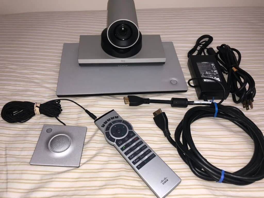 Bộ thiết bị họp trực tuyến Cisco SX20 4x Camera - Ngọc Thiên